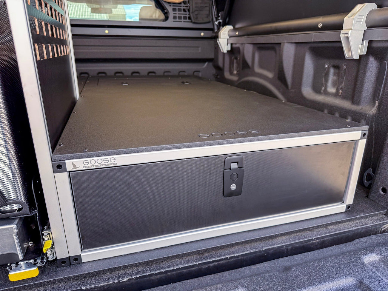Ford F150 Raptor 2015-2020 2nd Gen. SuperCrew - Truck Bed Sleep Deck D
