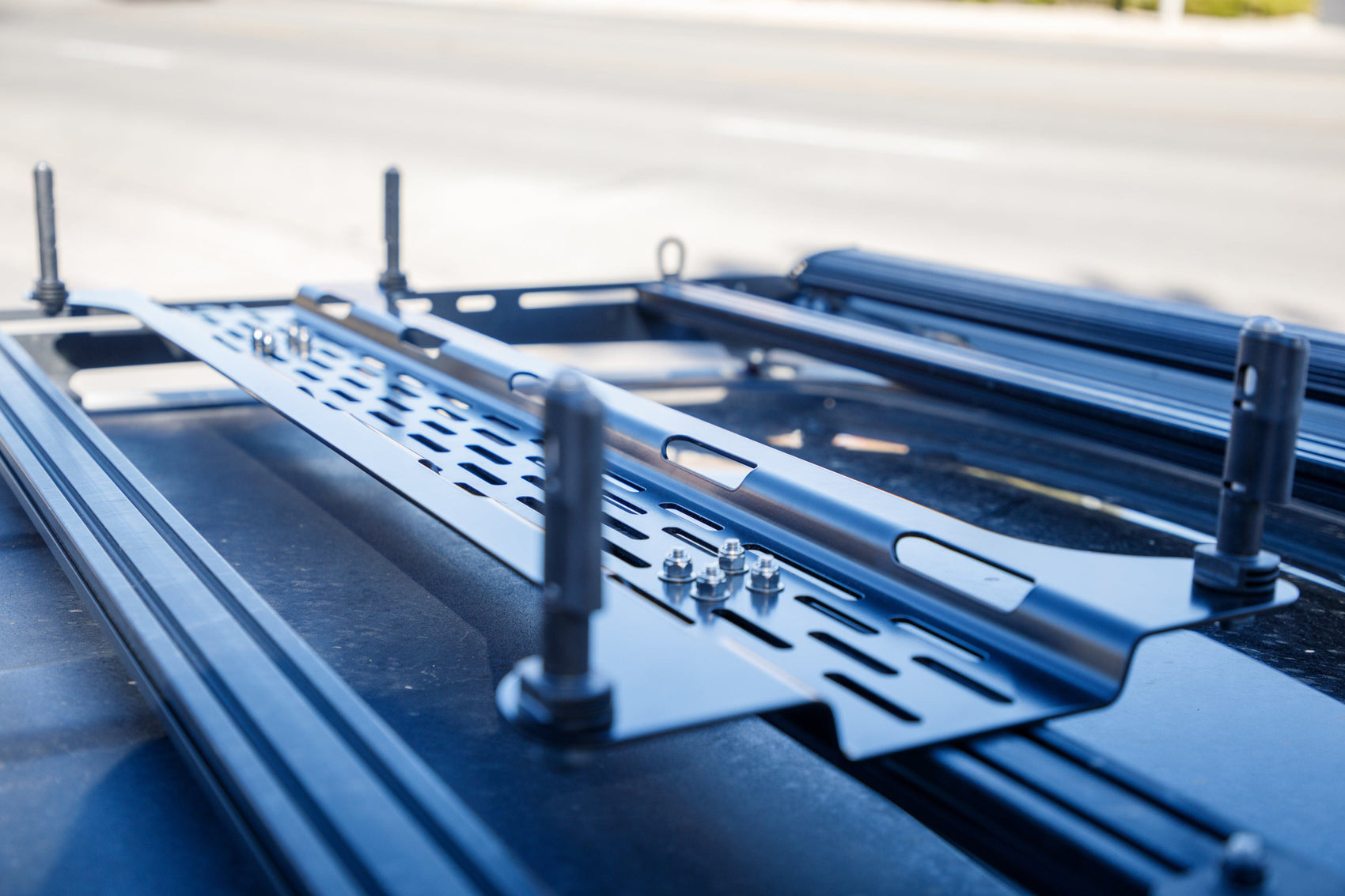 Overland Kitted Universal MAXTRAX® Mounting Plate – Mount to Almost ...